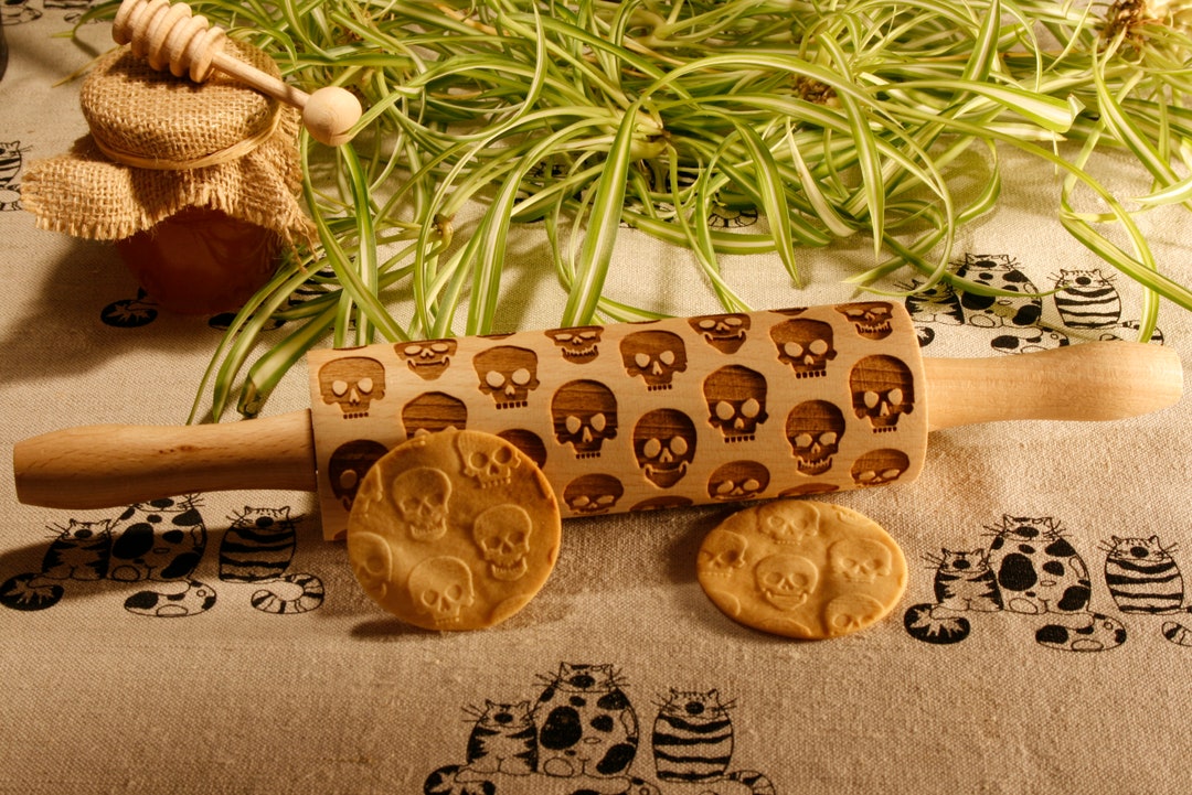 Skull Embossing Rolling Pin. Skull Pattern. Engraved Rolling Pin With ...