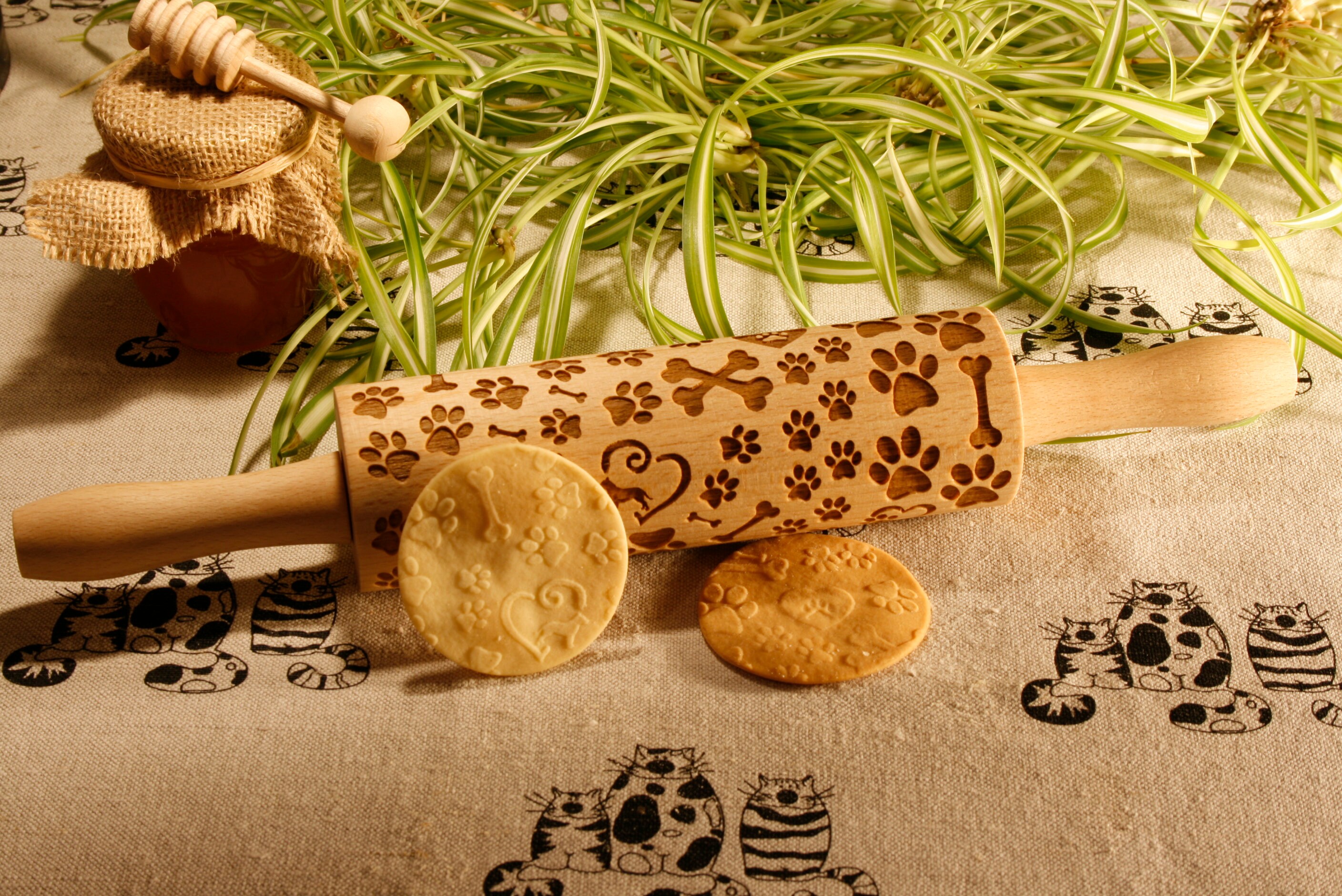 Dogs Paws Embossing Rolling Pin. Dogs Paws Pattern. Engraved - Etsy