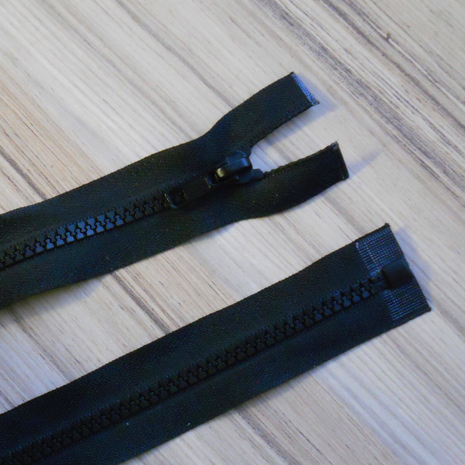 Lots of Colours & Lengths of CHUNKY PLASTIC ZIPS - Etsy UK