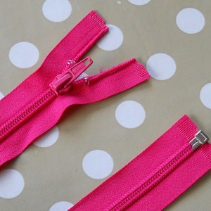 Shocking Pink / Hot Pink Zip- Open Ended Nylon - No 5 Weight- Quality ...