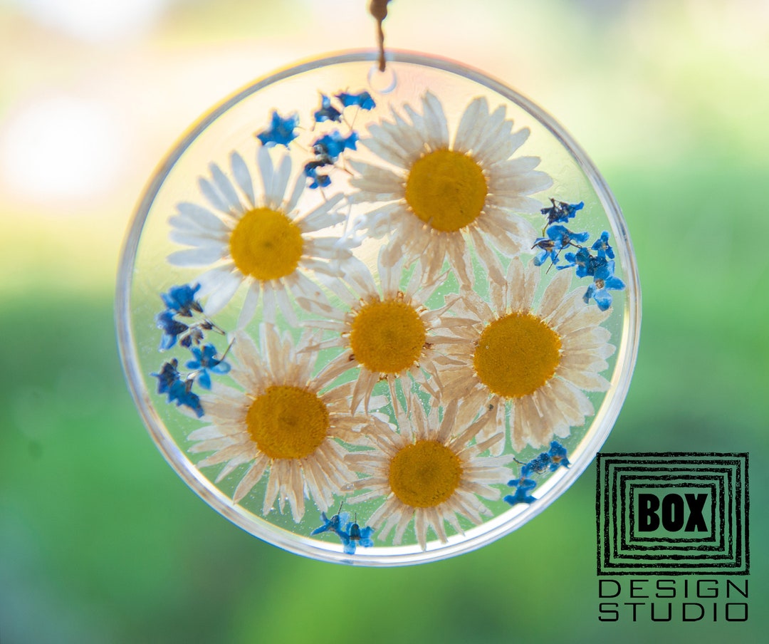 Personalized Daisy & Forget-me-not Suncatcher, Real Flowers, Gift for ...