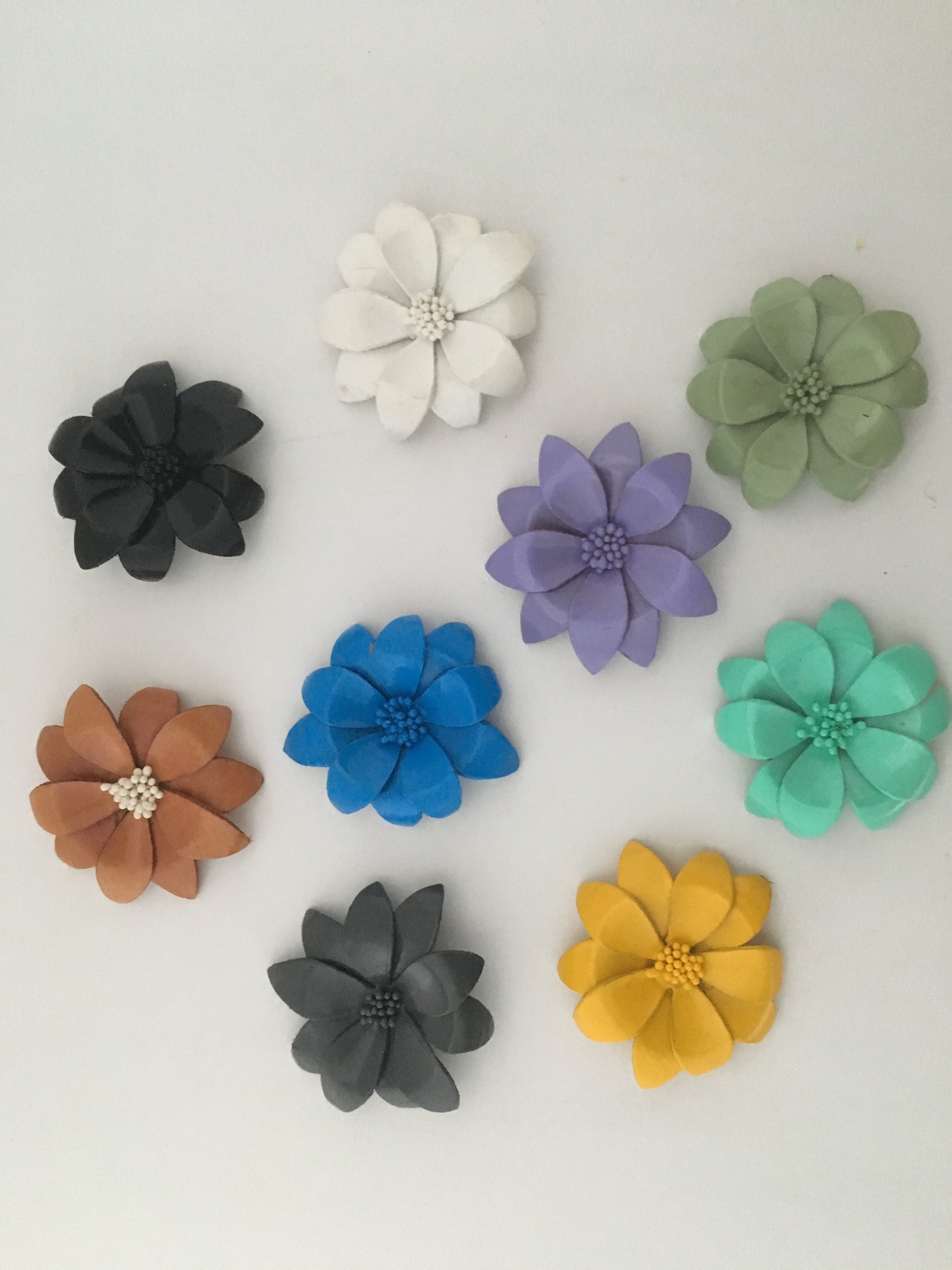 Handmade Leather Flowers in Many Colors and I 3 Different Sizes - Etsy
