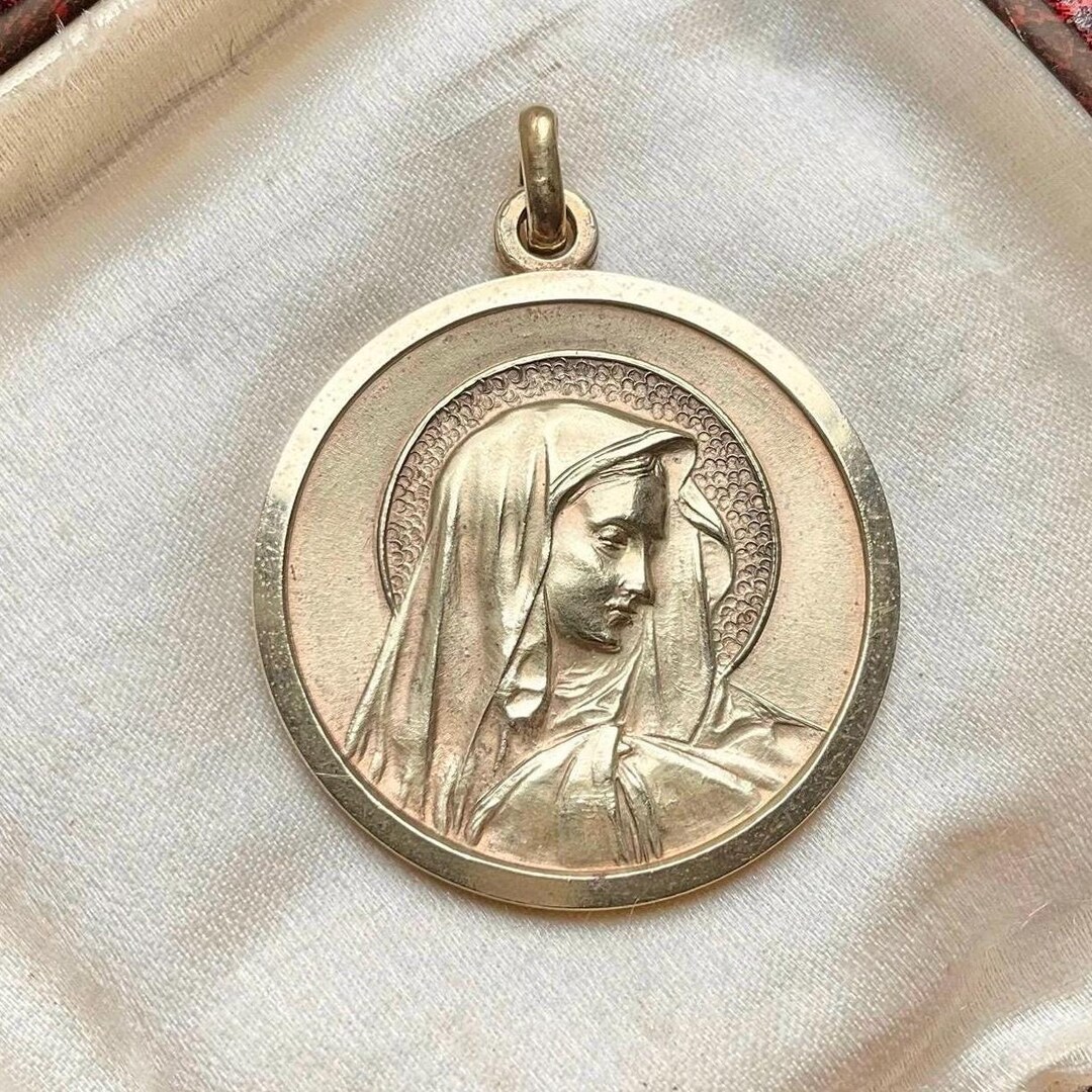 18k Gold Our Lady of Sorrows Antique Medal Pendant, Mater Dolorosa ...