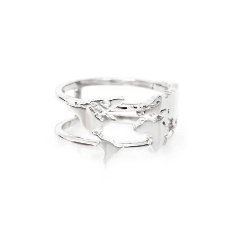 World Map Ring | 14k White Gold | Made in New York - Etsy
