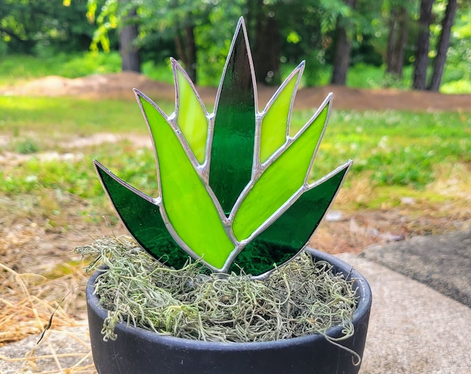 Elegant Stained Glass Agave Plant Stake - Artistic Garden Accent and ...
