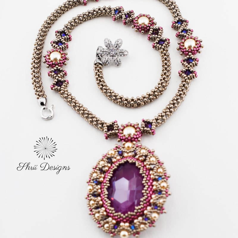 Advanced Beaded Necklace - Etsy