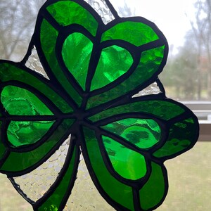 Shamrock in Stained Glass, Stained Glass Shamrock, Shamrock Suncatcher ...