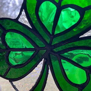 Shamrock in Stained Glass, Stained Glass Shamrock, Shamrock Suncatcher ...
