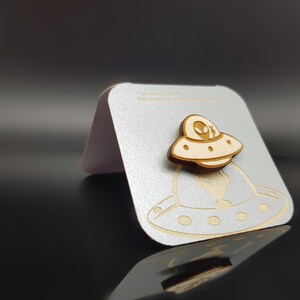 UFO Lapel Pin, UFO Wooden Pin Badge - Etsy