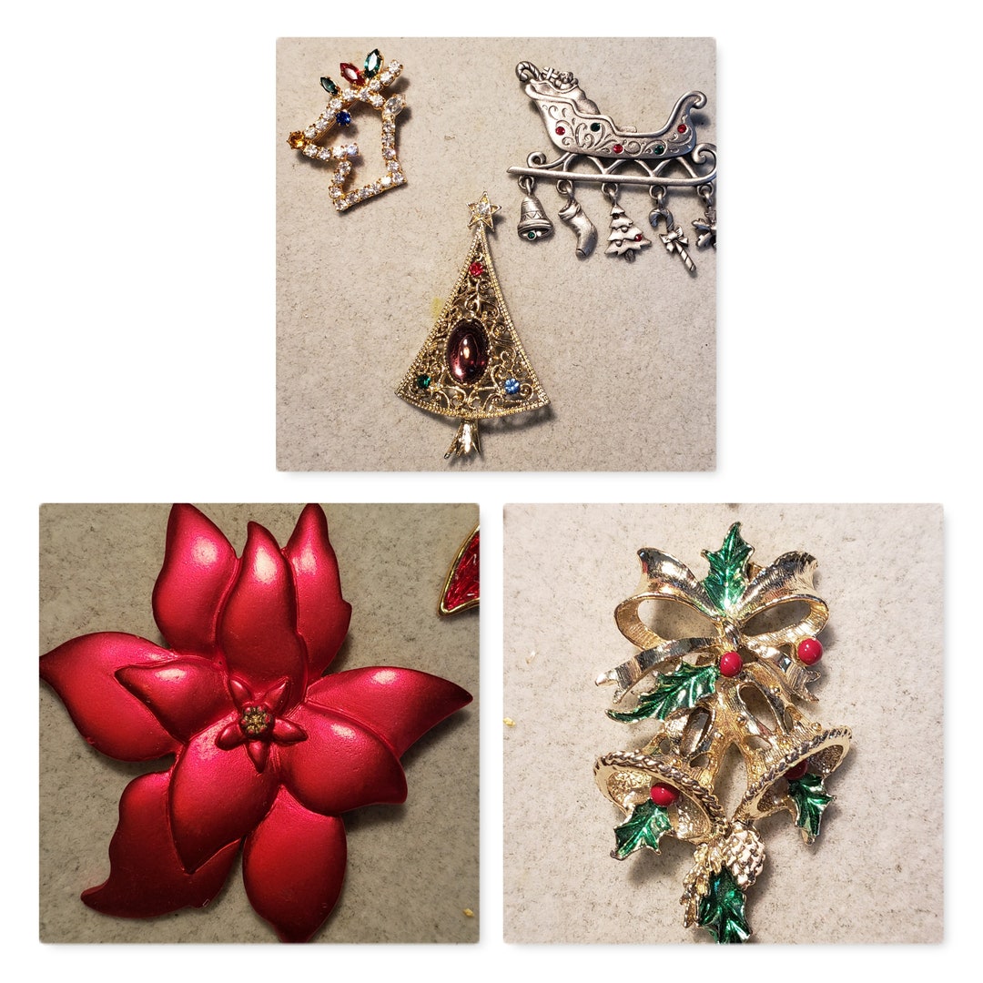Vintage Christmas Pins Reindeer Sleigh Tree Poinsettia Bells ...