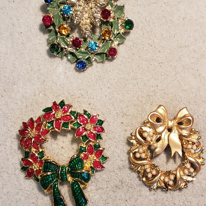Christmas Pins - Etsy