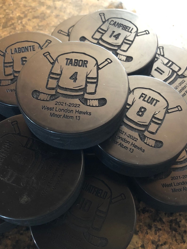 Player Hockey Pucks Engraved Hockey Puck Team Pucks - Etsy