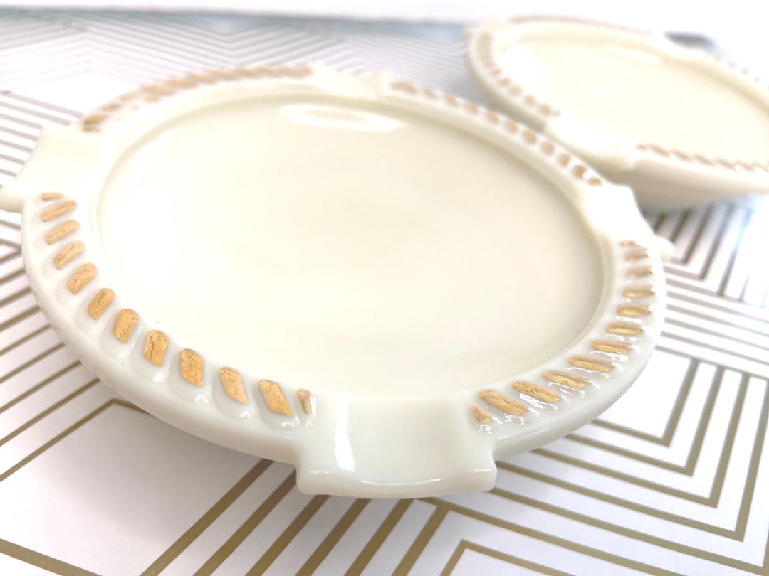 MCM Wheatonware Custard Glass Retro Ashtray Pair | 1950s - Etsy