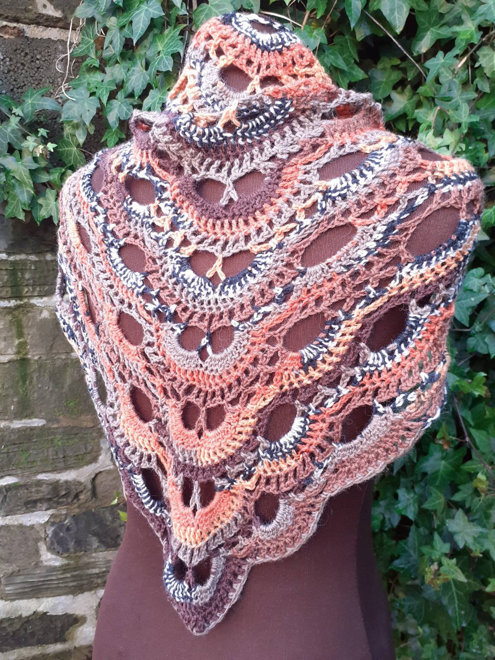 Handmade crochet virus pattern scarf. Autumnal brown and - Etsy 日本