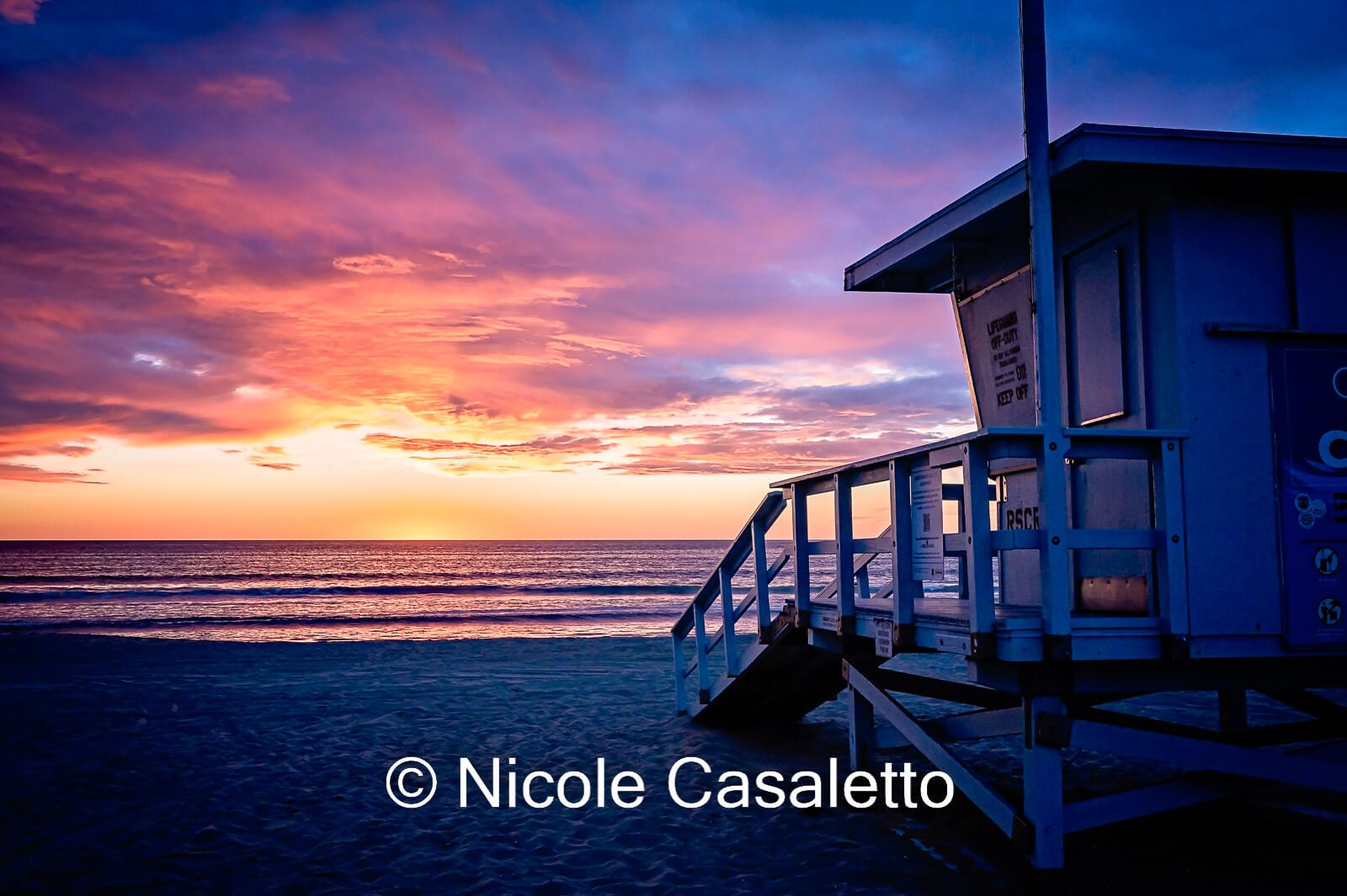 Los Angeles Lifeguard Stand, Los Angeles California, Prints and Metals ...