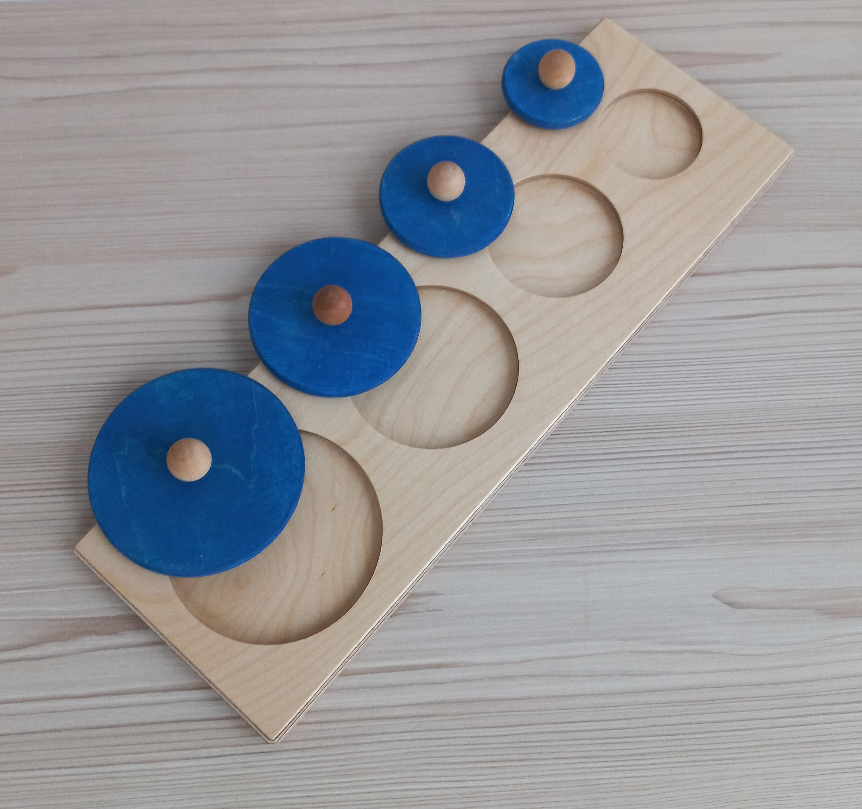Montessori puzzle store