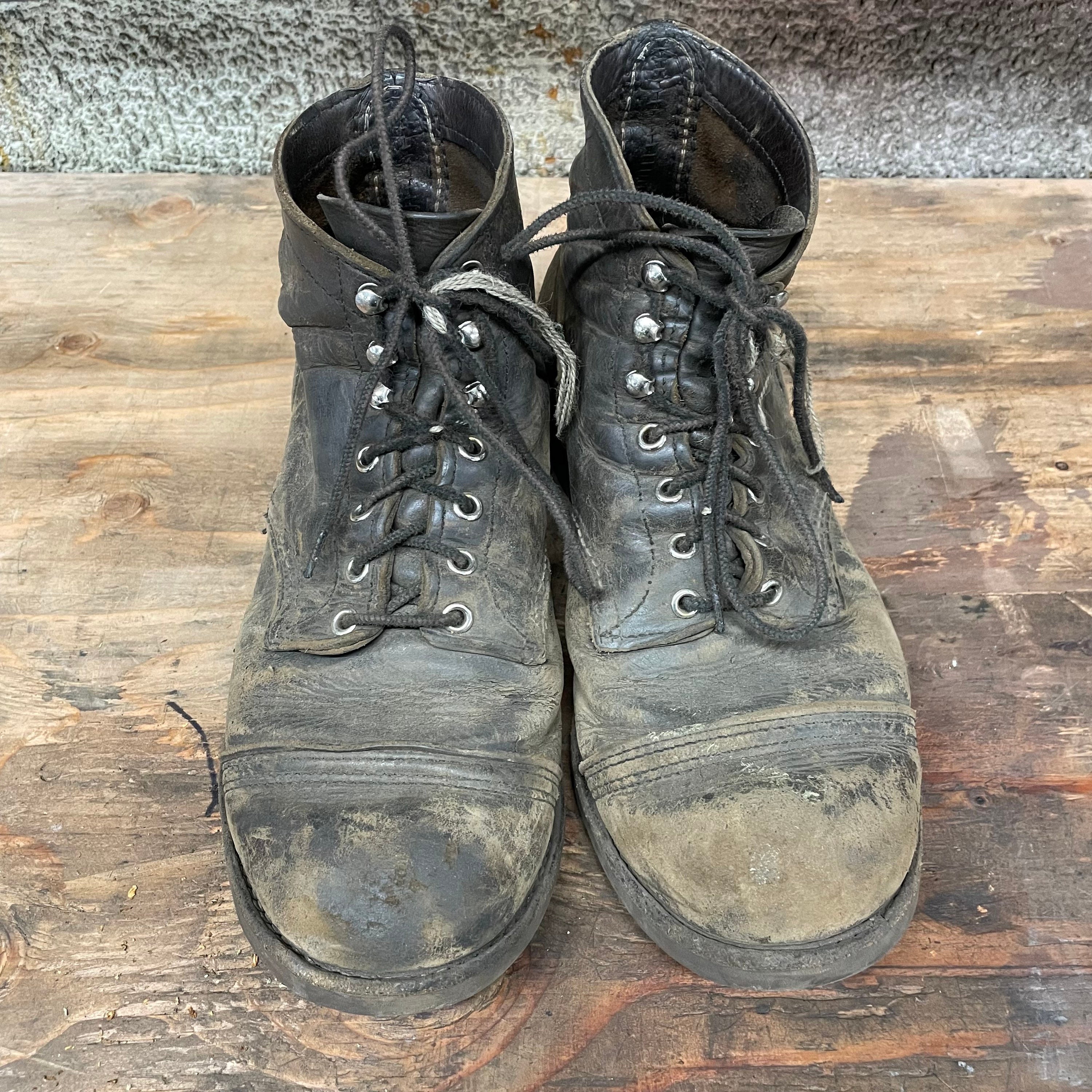 Heavy Distressed Redwing Iron Ranger Boots Size 9 A Work Boot ...