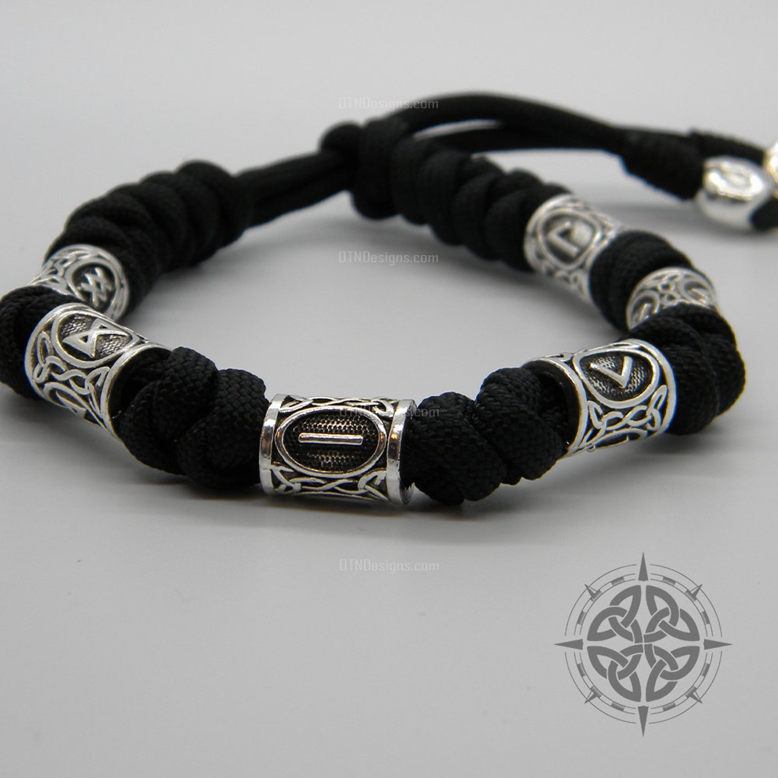 Viking Rune Bracelet, Paracord Snake Knot, Handmade Bracelets, Skull ...