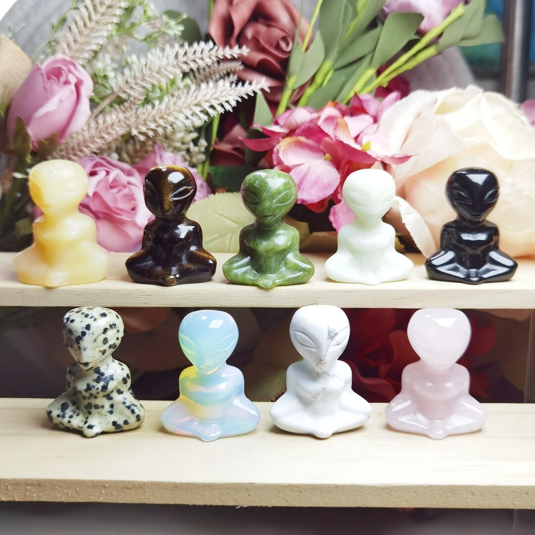 1.5'' Hand Carved Gemstone Aliens Figurine,healing Crystal Quartz ...
