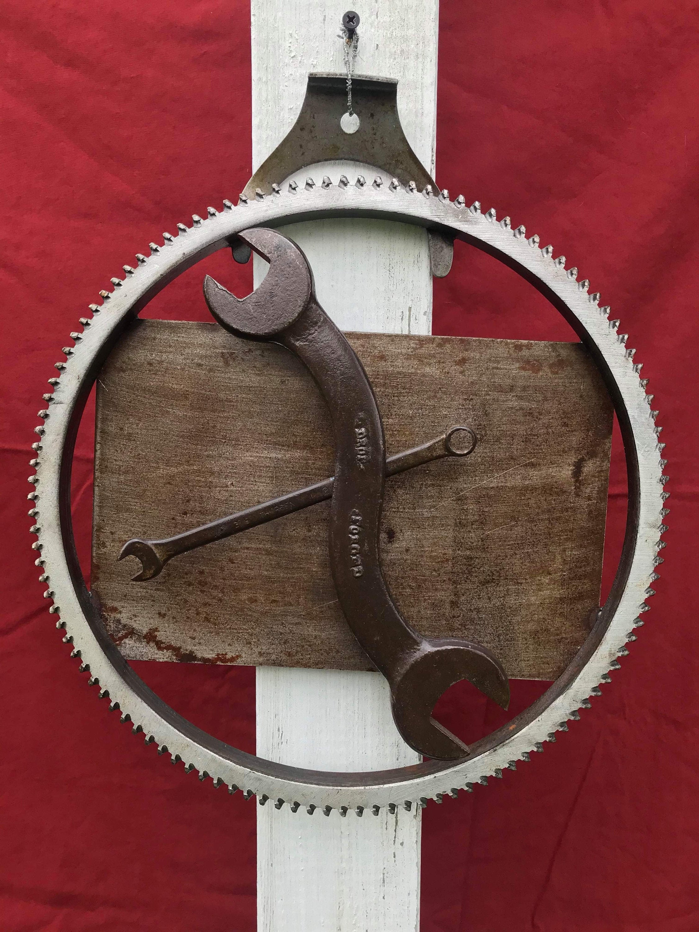 Wrench/flywheel Metal Art, Welded Art, Sculpture, Art, Repurposed Art ...