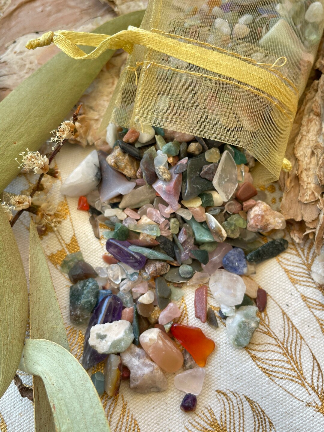Crystal Chips/shards/gravel - Small Tumbled Stones - Mixed Crystals ...