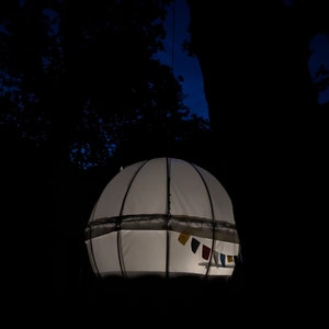 Cocoon Tree, Tree House, Glamping, Cozy Cocoon Tent, Cocoon Tree House ...