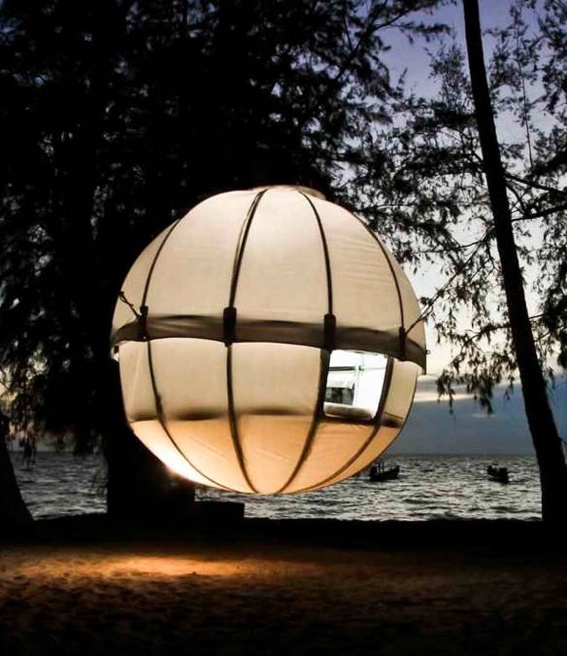 Cocoon Tree, Tree House, Glamping, Cozy Cocoon Tent, Cocoon Tree House ...