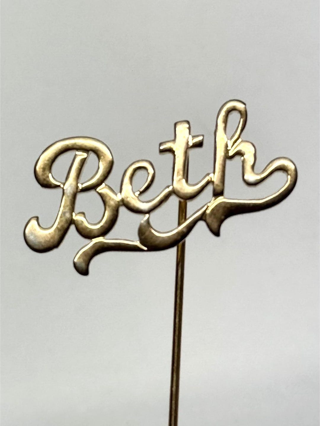 Vintage Beth Gold Name Stick Lapel Pin - Etsy