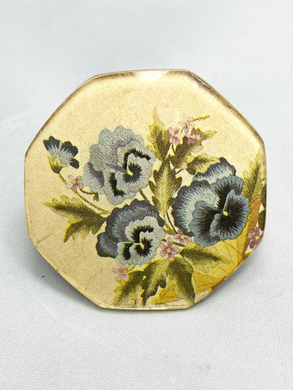 Vintage brooch pin plastic - Gem