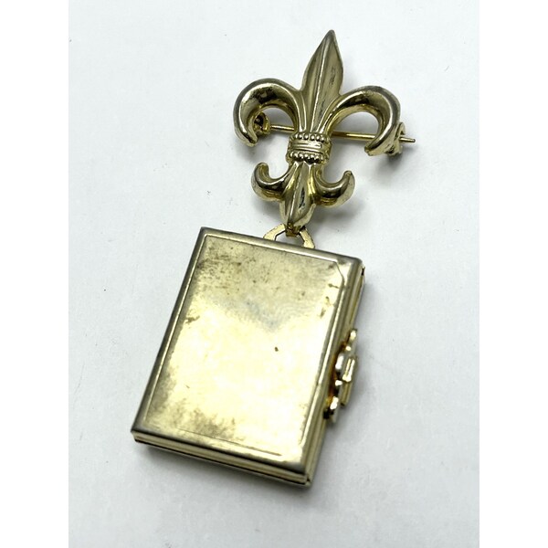 Vintage Coro Locket - Etsy