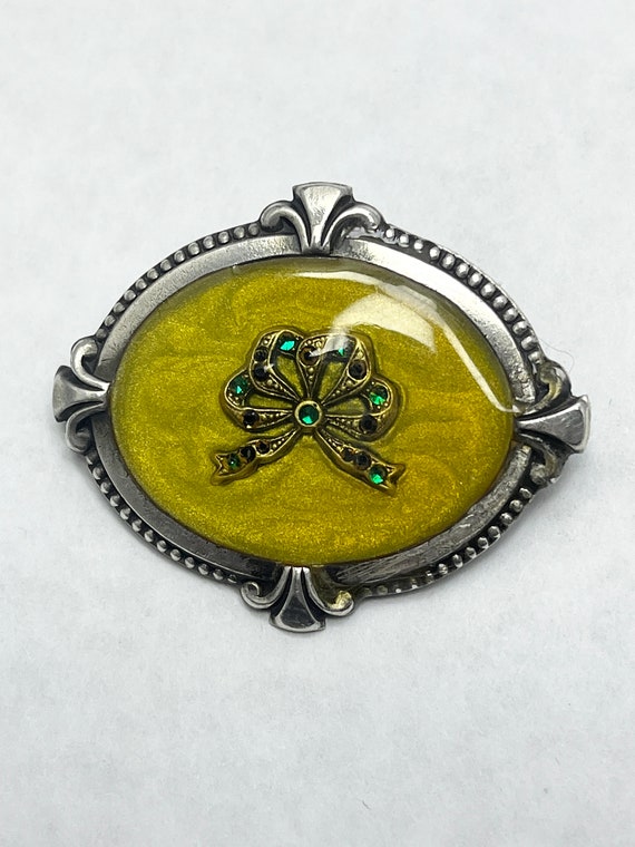 Vintage enamel brooch pin - Gem