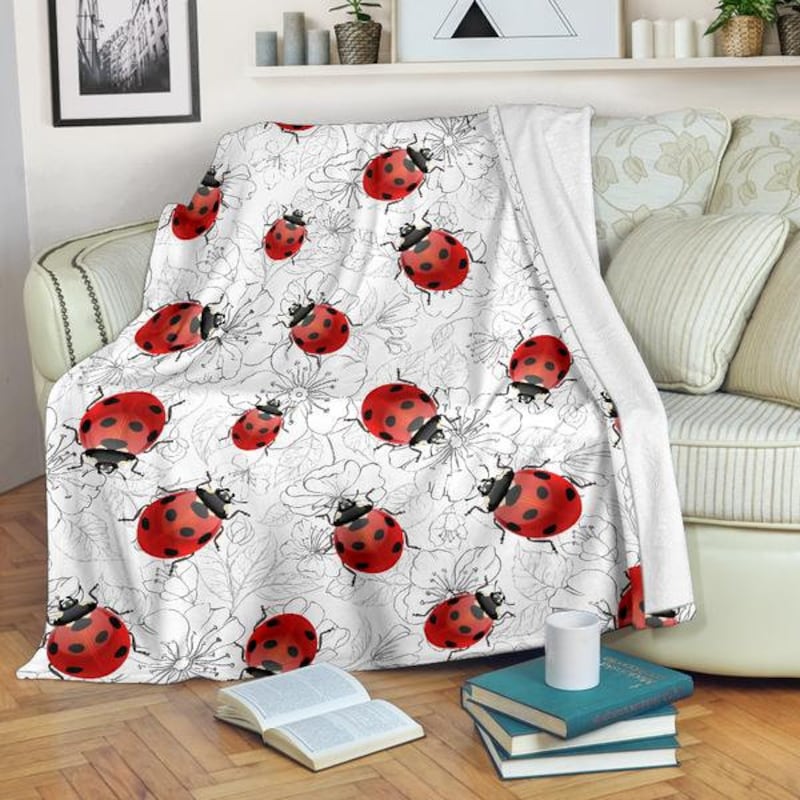 Ladybug Quilt - Etsy