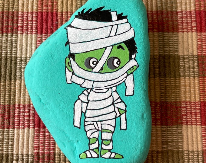 Mummy Painted Rock SEALED Halloween Painted Rocks - Etsy