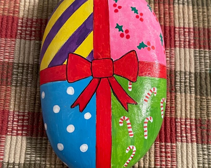 Christmas Present Painted Rock SEALED Painted Rocks - Etsy