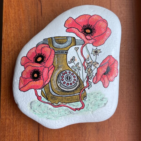 Poppy Painted Rock - Etsy