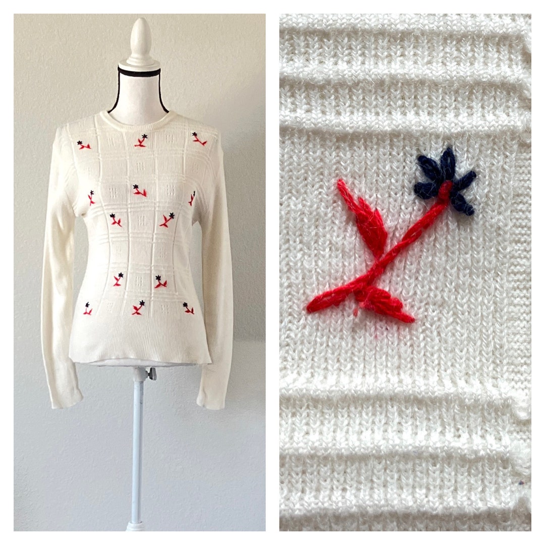 1950s Pointelle Knit Sweater With Embroidered Flowers - Etsy