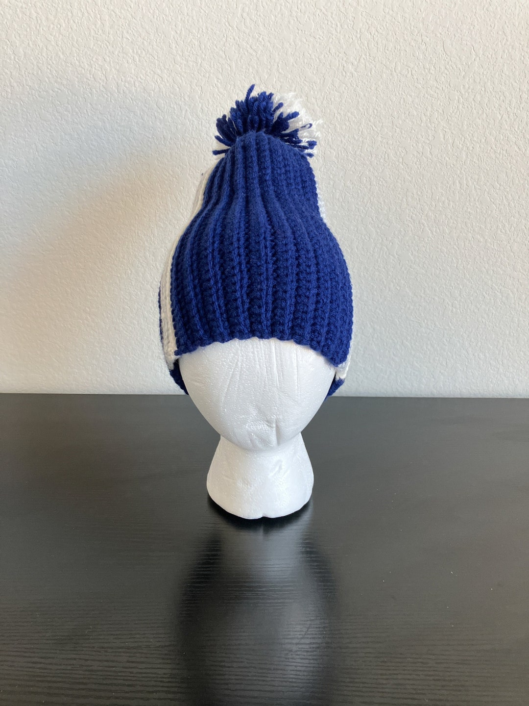 1970s 1980s Hand Knit Cap With Pom Pom - Etsy