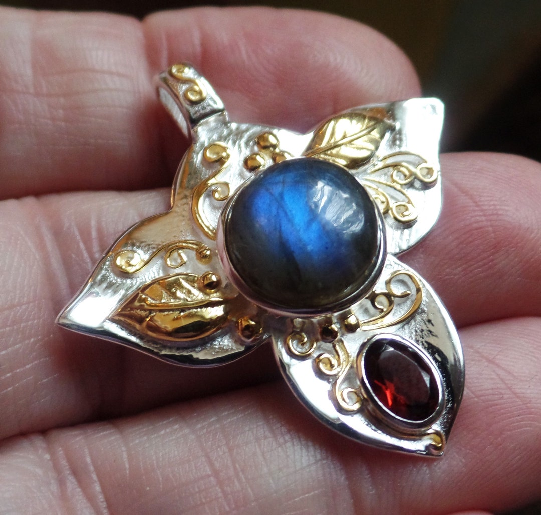 Striking Elvish Sterling Silver Labradorite and Garnet Pendant With ...