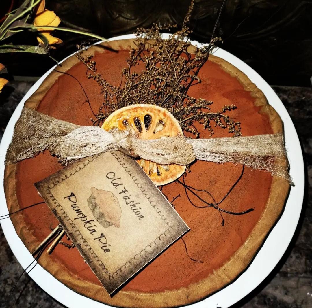 Faux Pie, Primitive Pumpkin Pie, Fake Pie, Fall, Harvest, Kitchen Decor ...