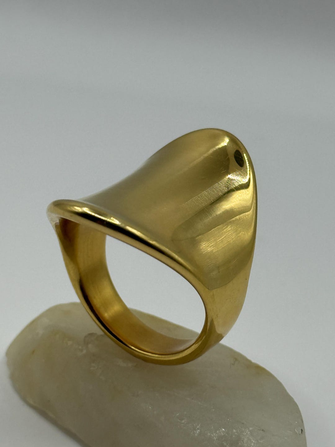 Vintage Milor Italy 14K Gold Resin Statement Ring – Bold Domed Band ...