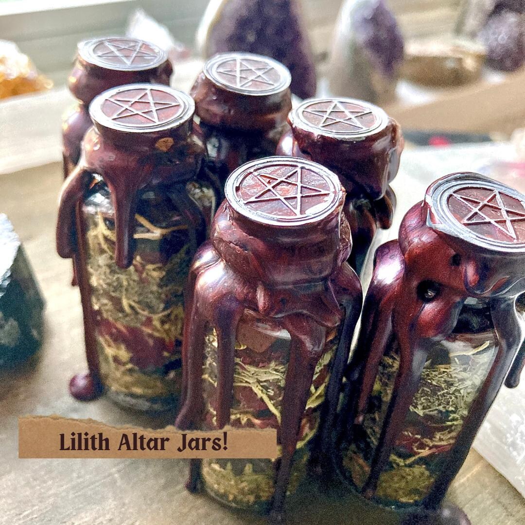 Lilith Altar Jar: Shadow Work, Power & Liberation - Goddess Offering - Etsy