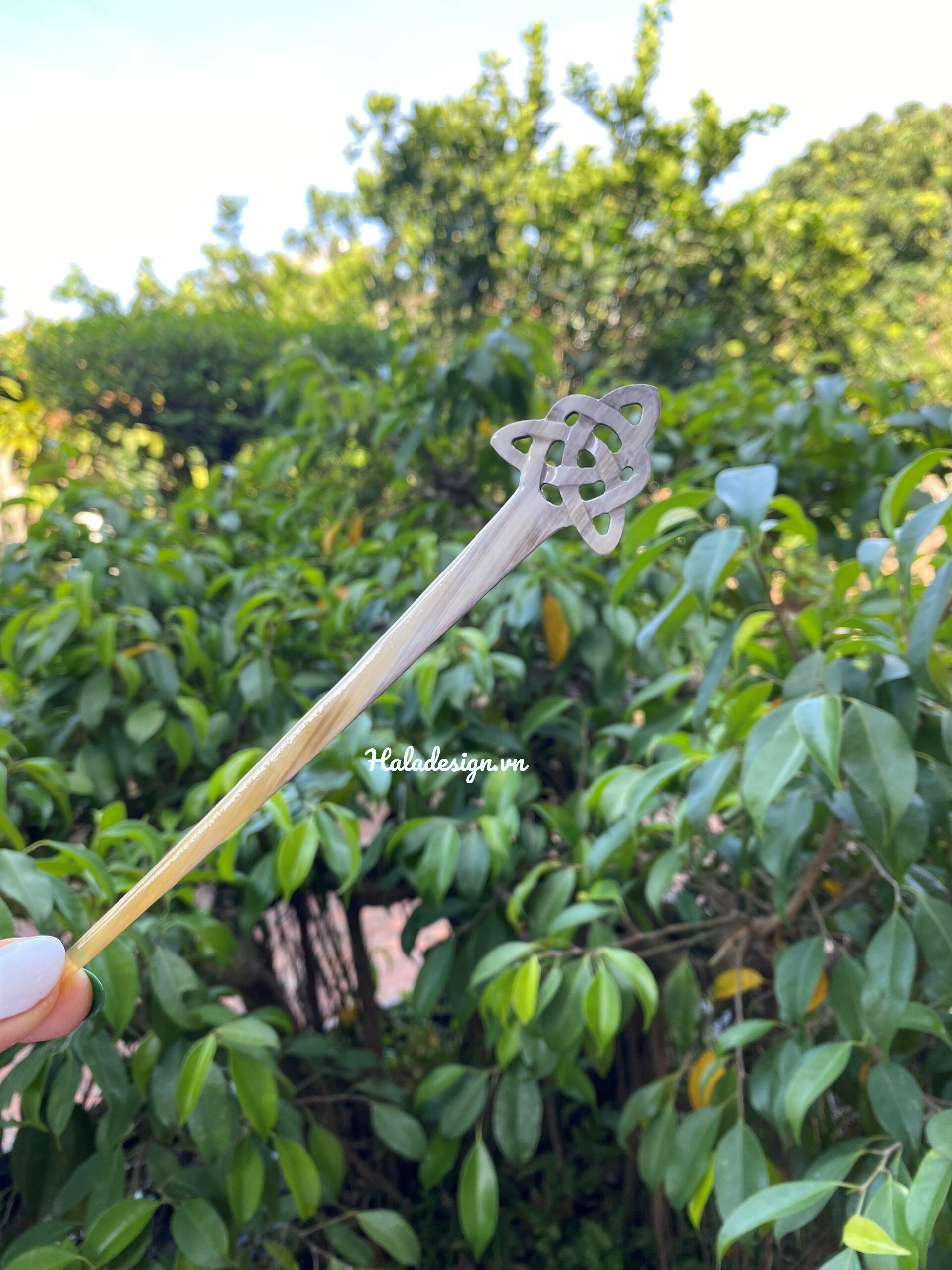 The Trinity Knot Horn Hair Stick , Triquetra Symbol Hair Accessories ...