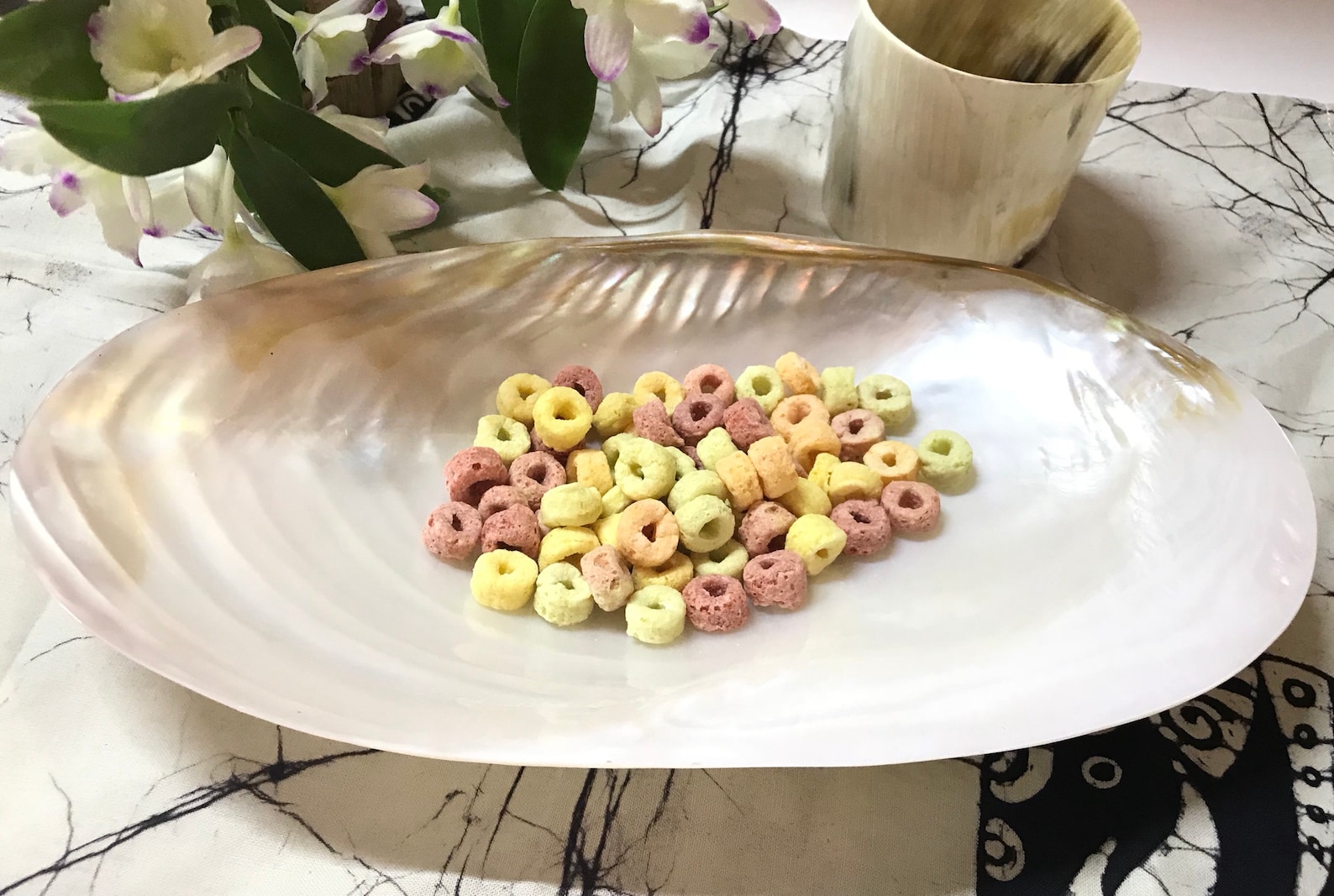 Decorative Giant Shell Dish, Mother of Pearl Dish Seashell Dish ...