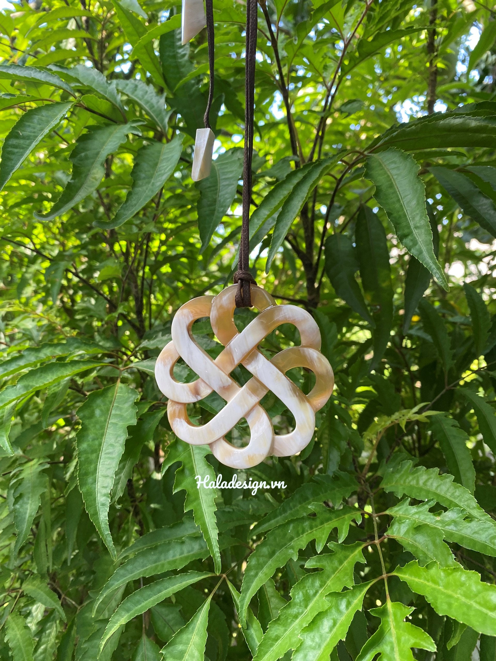 Buffalo Horn Celtic Knot Pendant -handcraving Mystic Knot Buffalo Horn ...