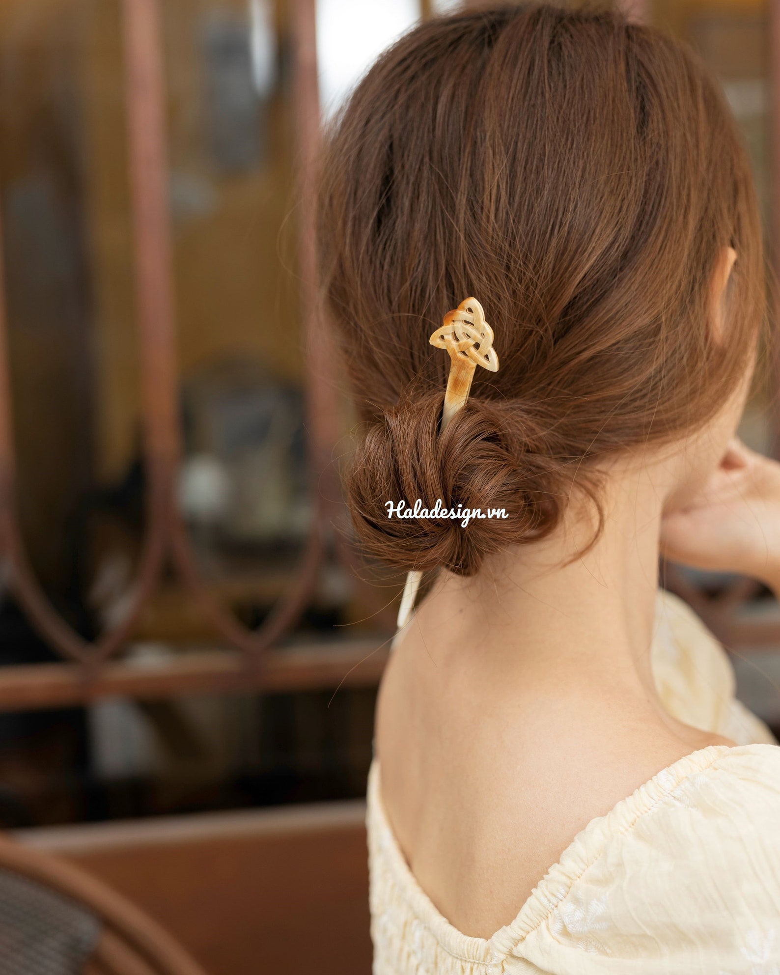 The Trinity Knot Horn Hair Stick , Triquetra Symbol Hair Accessories ...
