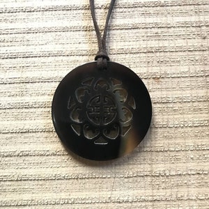 Chinese Long Life Symbol With Lotus Flower Cut Out Lacquer Buffalo Horn ...