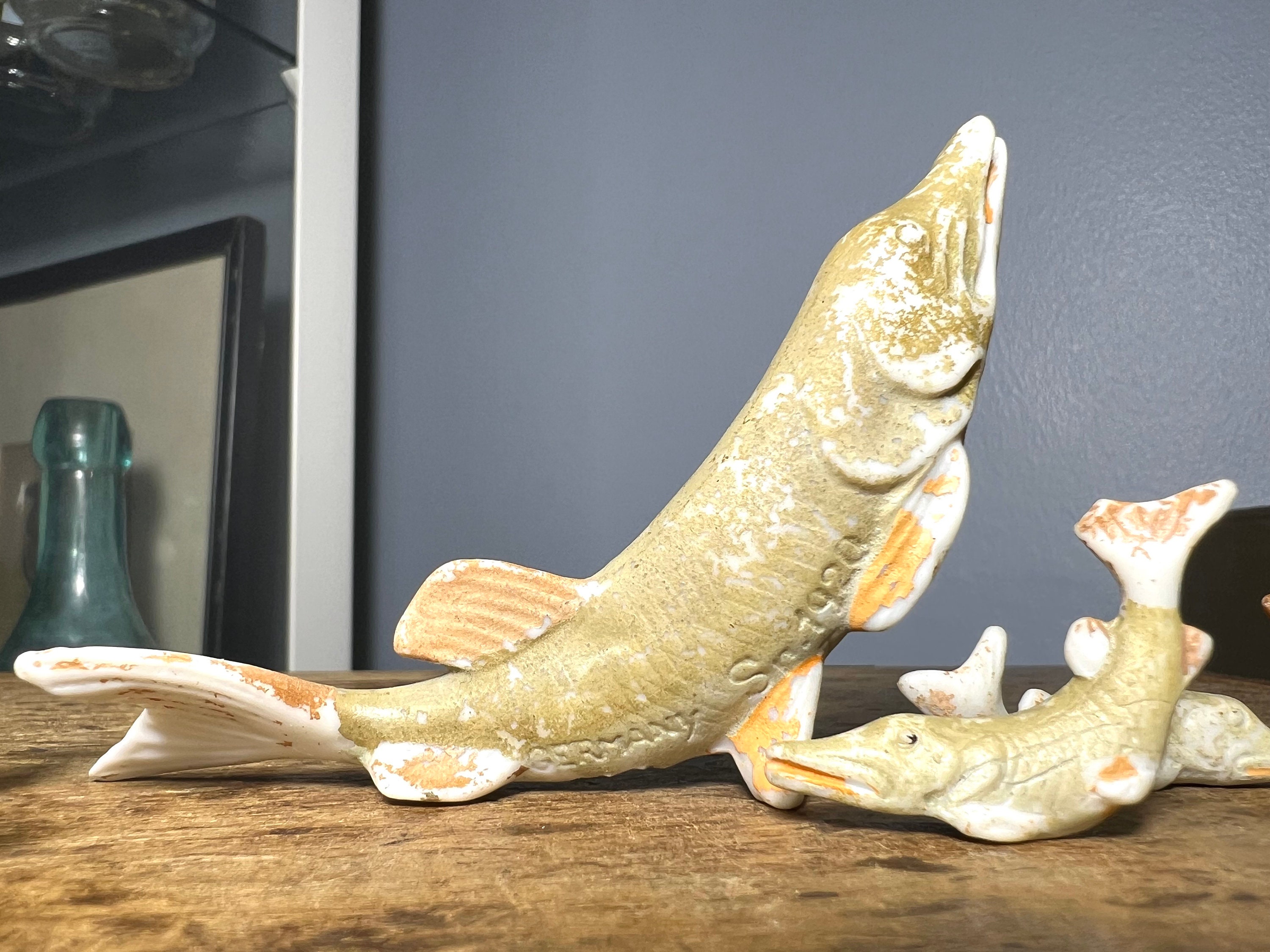 Antique Ca. 1920 Pike Fish Porcelain Figurine With 5 Baby Fishes Made ...