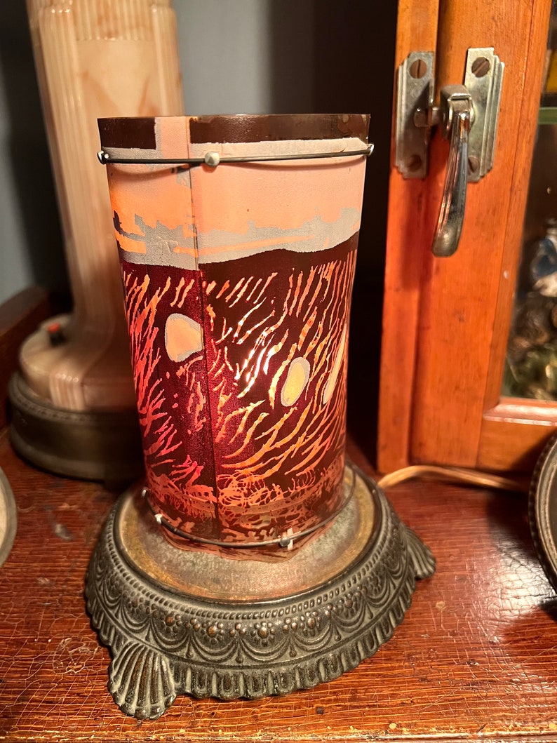 Antique Scene-in-action Motion Lamp Vintage Cast Iron and Glass Light ...