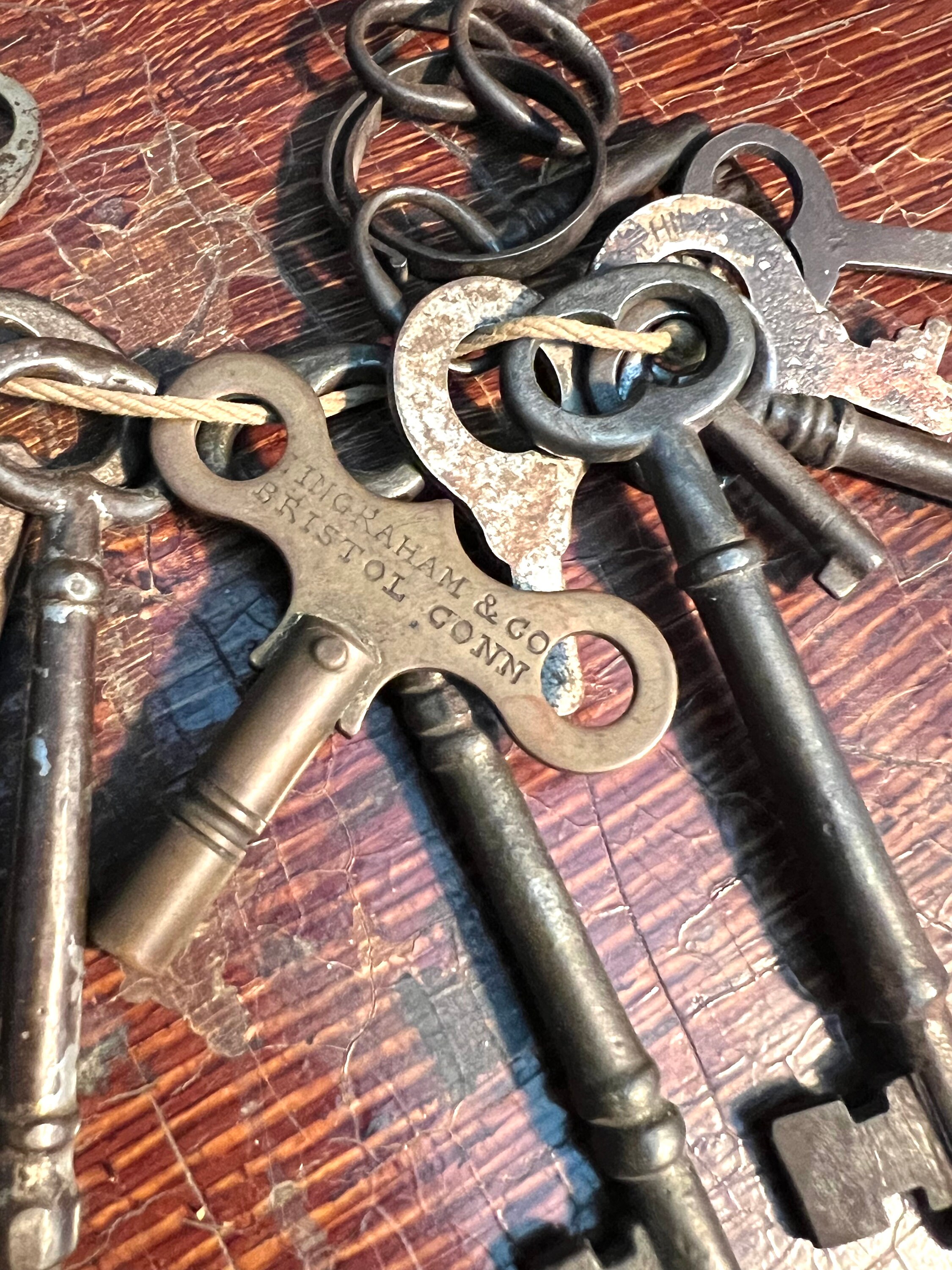 Set of 19 Antique Assorted Keys Including Skeleton, Lock and Clock ...