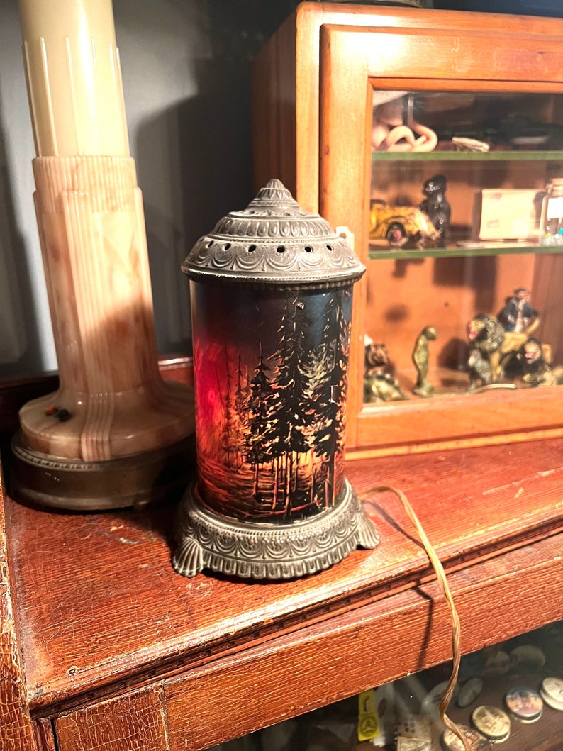 Antique Scene-in-action Motion Lamp Vintage Cast Iron and Glass Light ...